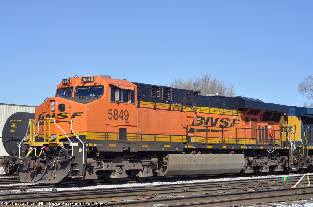 BNSF 5849 At New River Yard